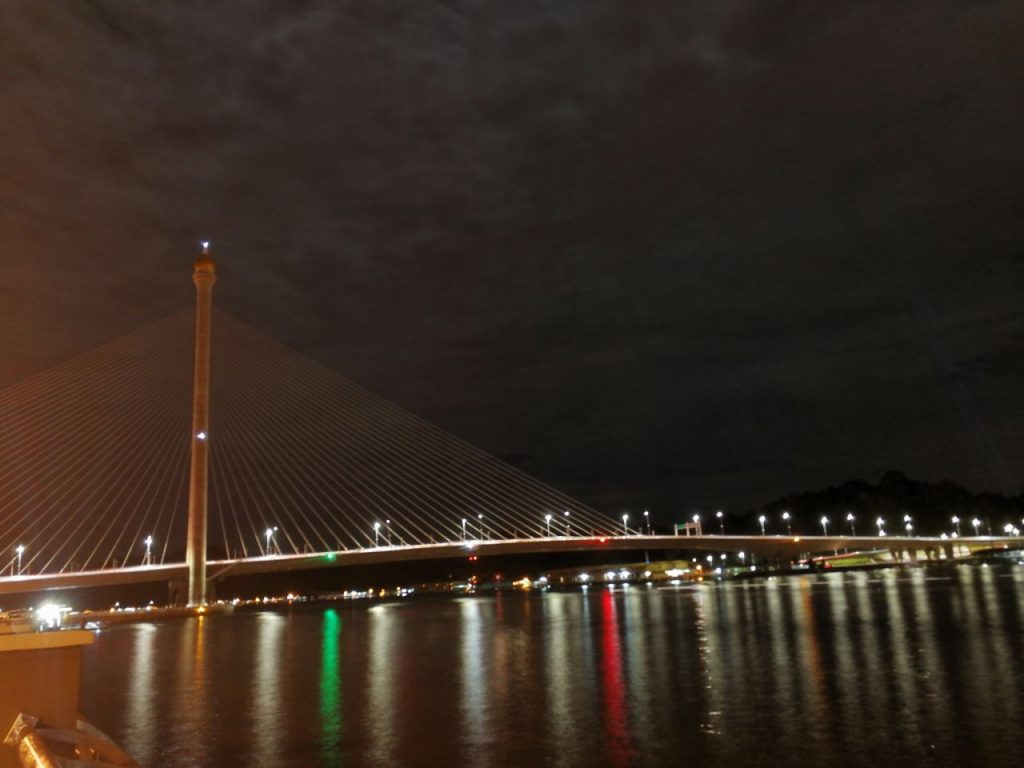 Motorists eager to drive across new Sungai Kebun bridge - The Scoop