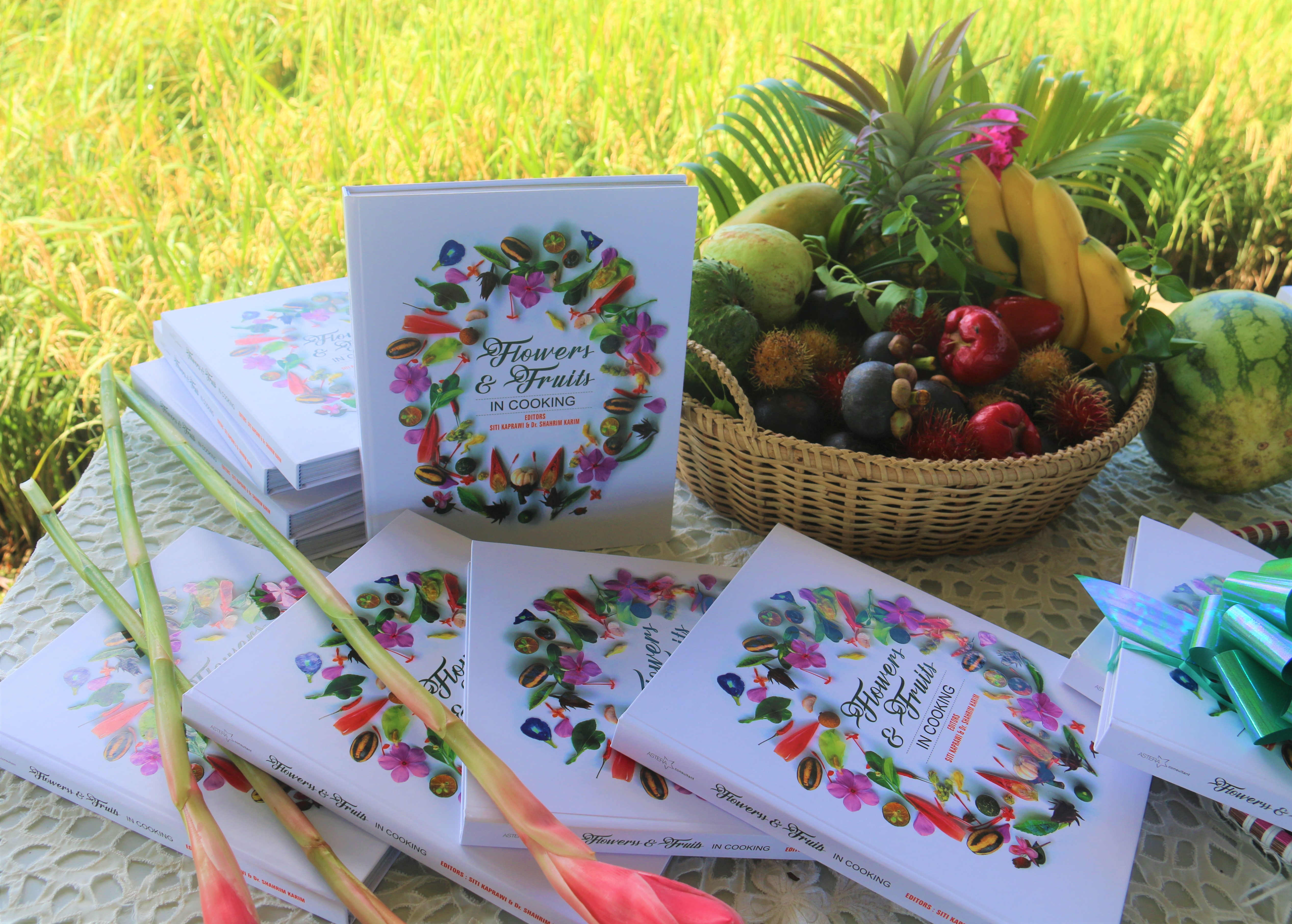 A floral note: New cookbook features recipes with flowers, fruits - The ...