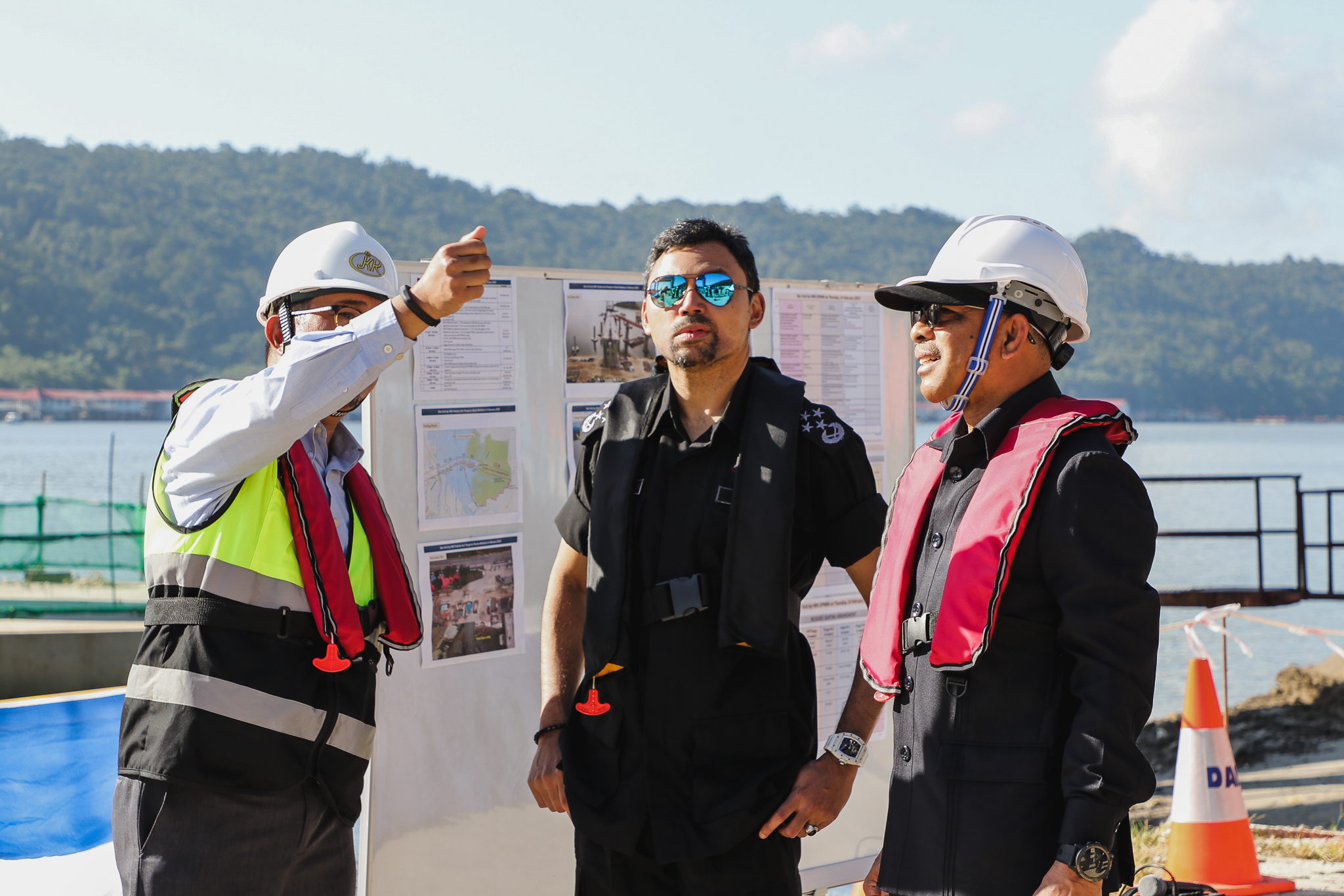 Temburong mega bridge completion on track for November 2019 deadline ...