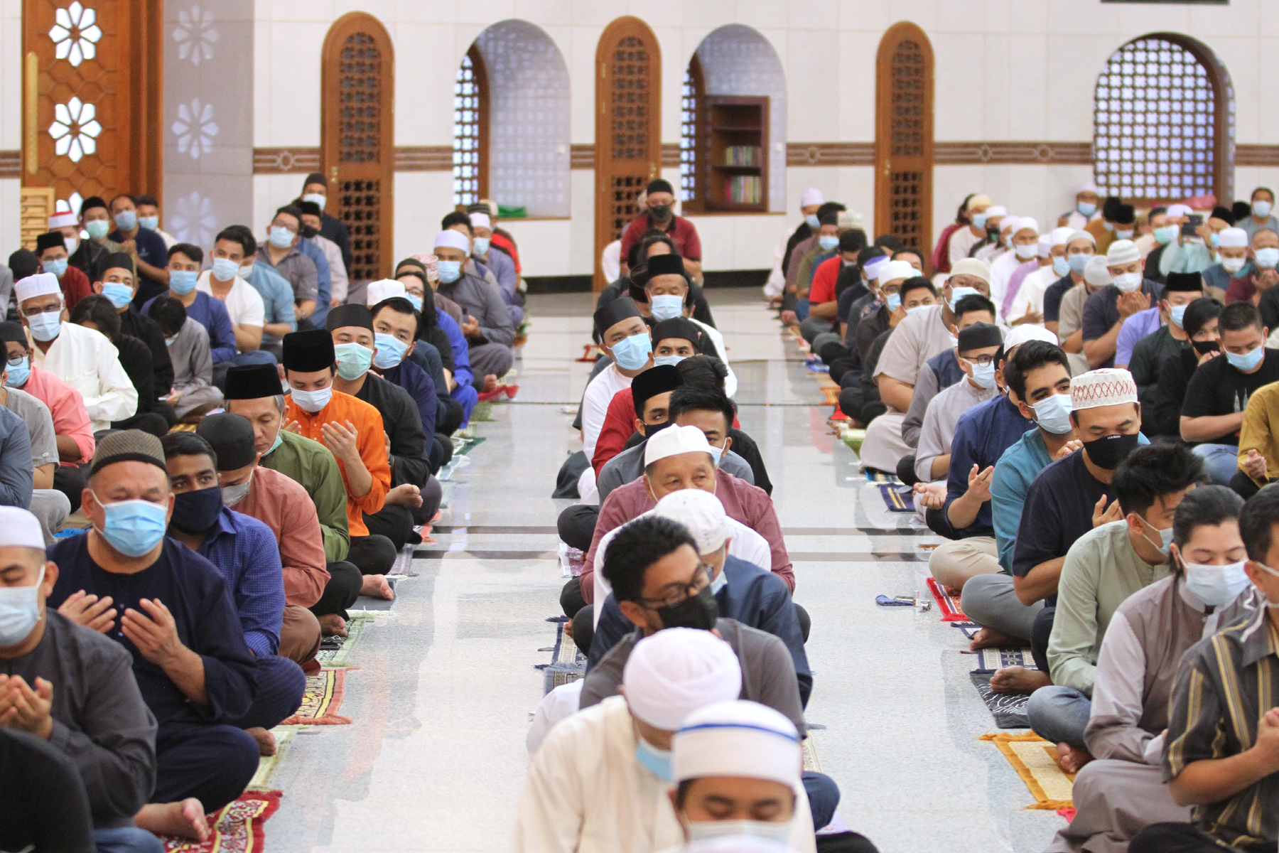 Shuttered for 3 months, mosques to reopen to worshippers next week ...