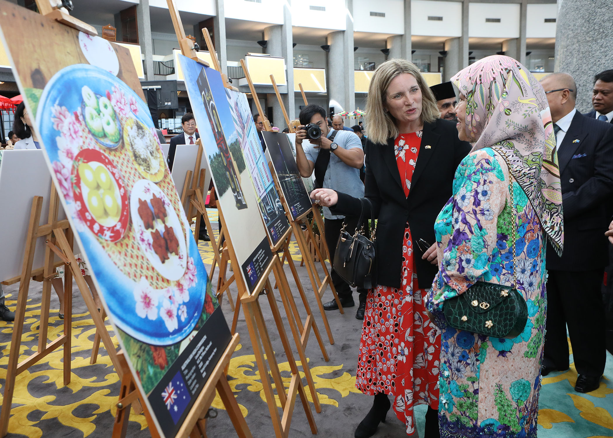 Photo exhibition: Brunei through the eyes of foreign diplomats - The Scoop
