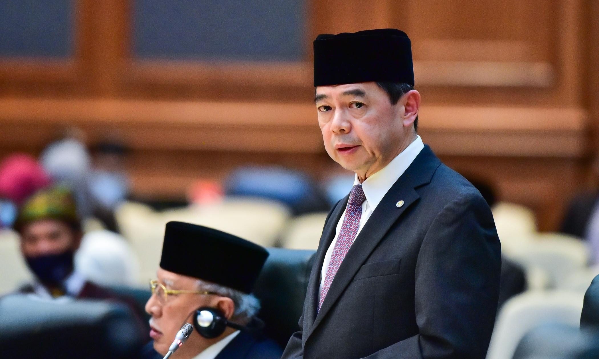 Gov't set to cut spending on development projects as fiscal deficit ...