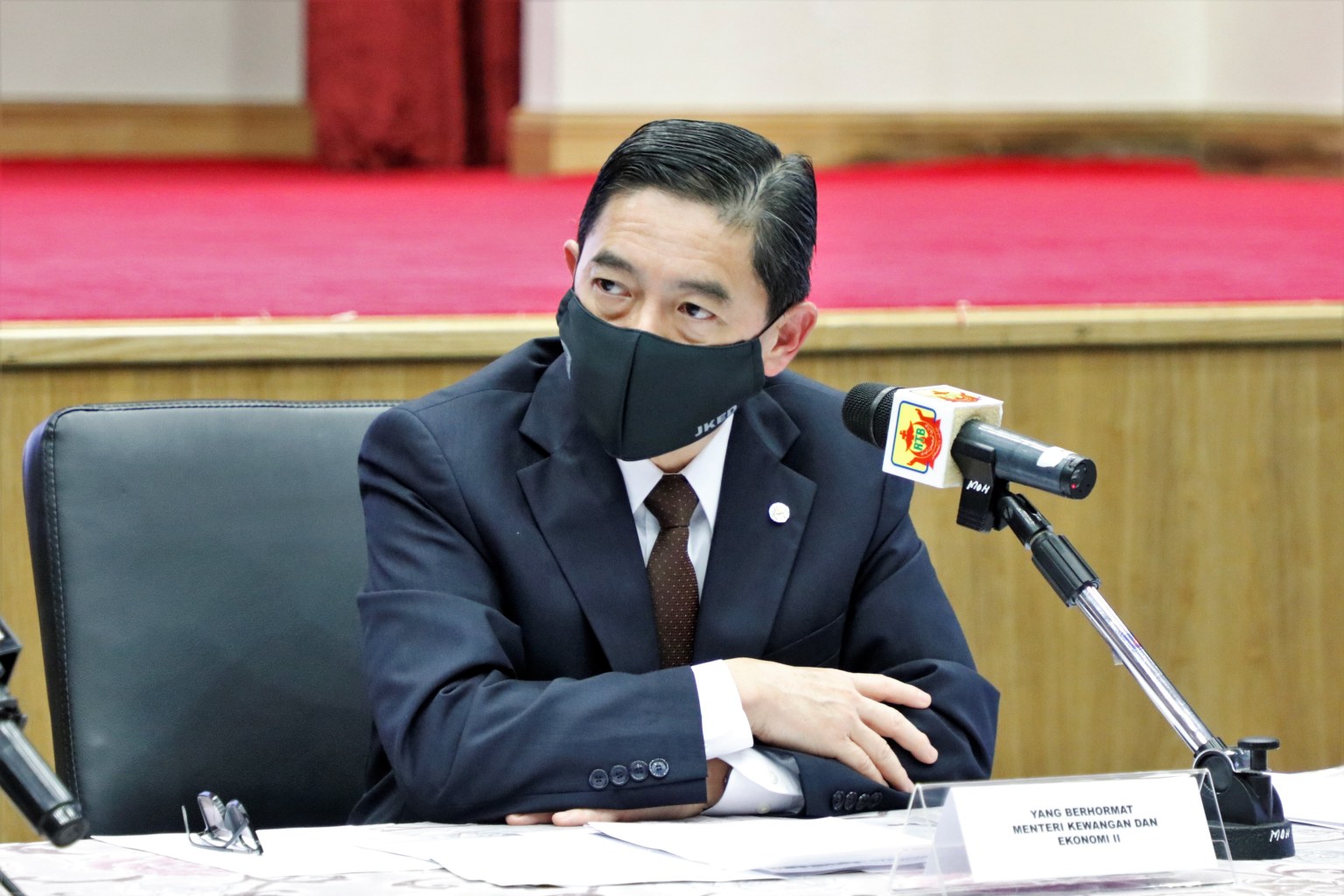 Brunei masks up as COVID-19 detected in the community after 15 months ...